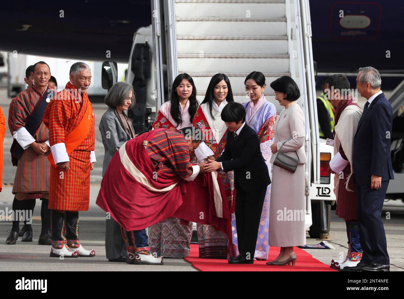Prince Hisahito with his mother Crown Princess Kiko of Akishino arrive ...