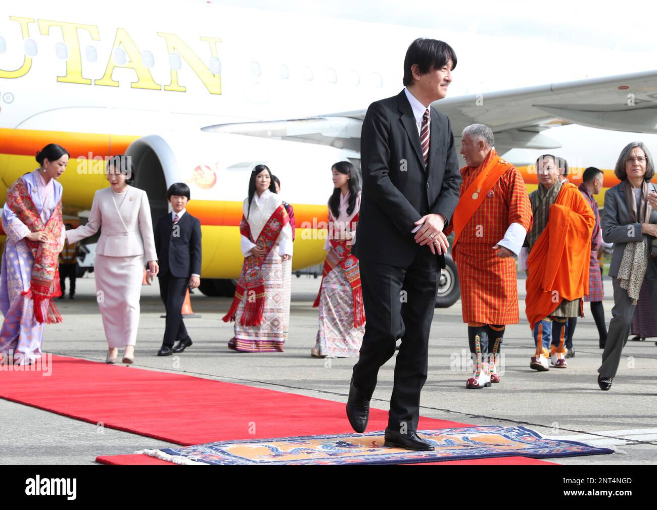 Prince Hisahito with his father Crwon Prince Akishino and mother Crown ...