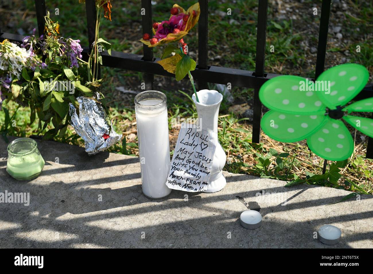 A memorial stands at 75th Street and Stewart Avenue, in Chicago ...