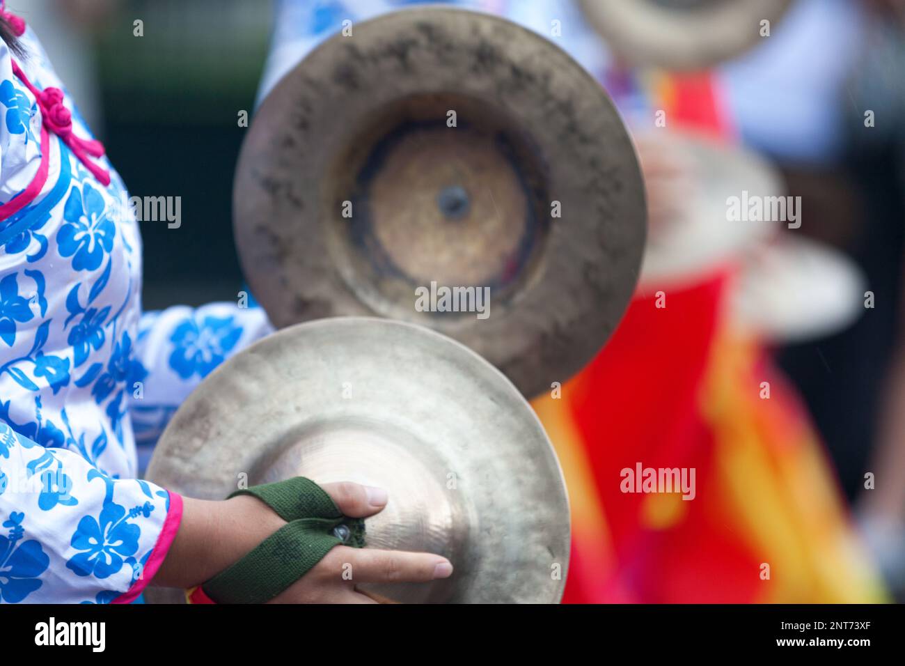 Cymbals hi-res stock photography and images - Alamy