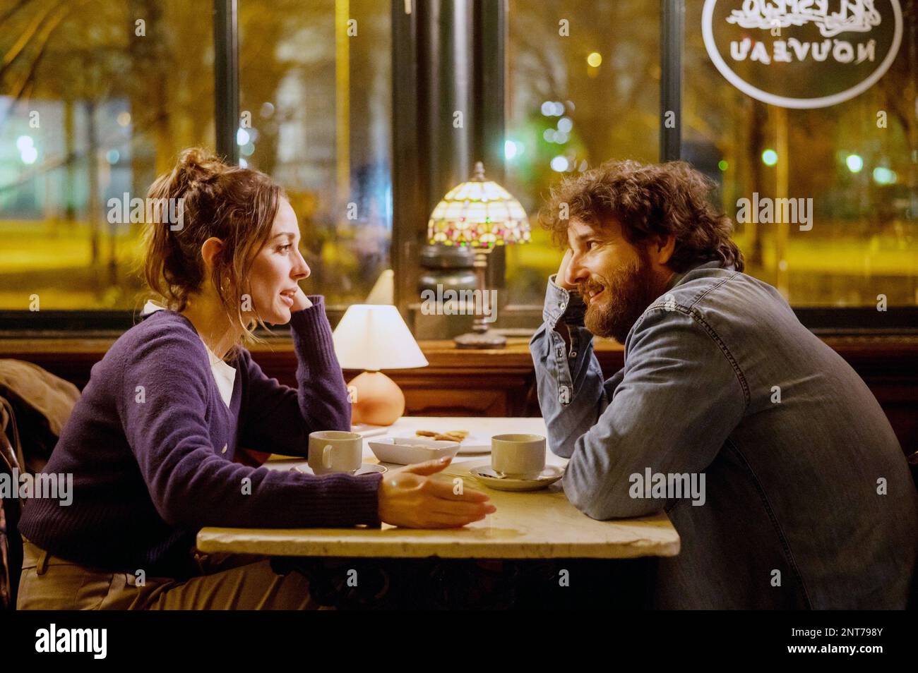 LOVE AT FIRST KISS, (aka ERES TU), from left: Silvia Alonso, Gorka ...