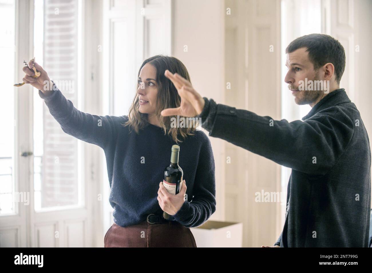 LOVE AT FIRST KISS, (aka ERES TU), from left: Silvia Alonso, Alvaro ...