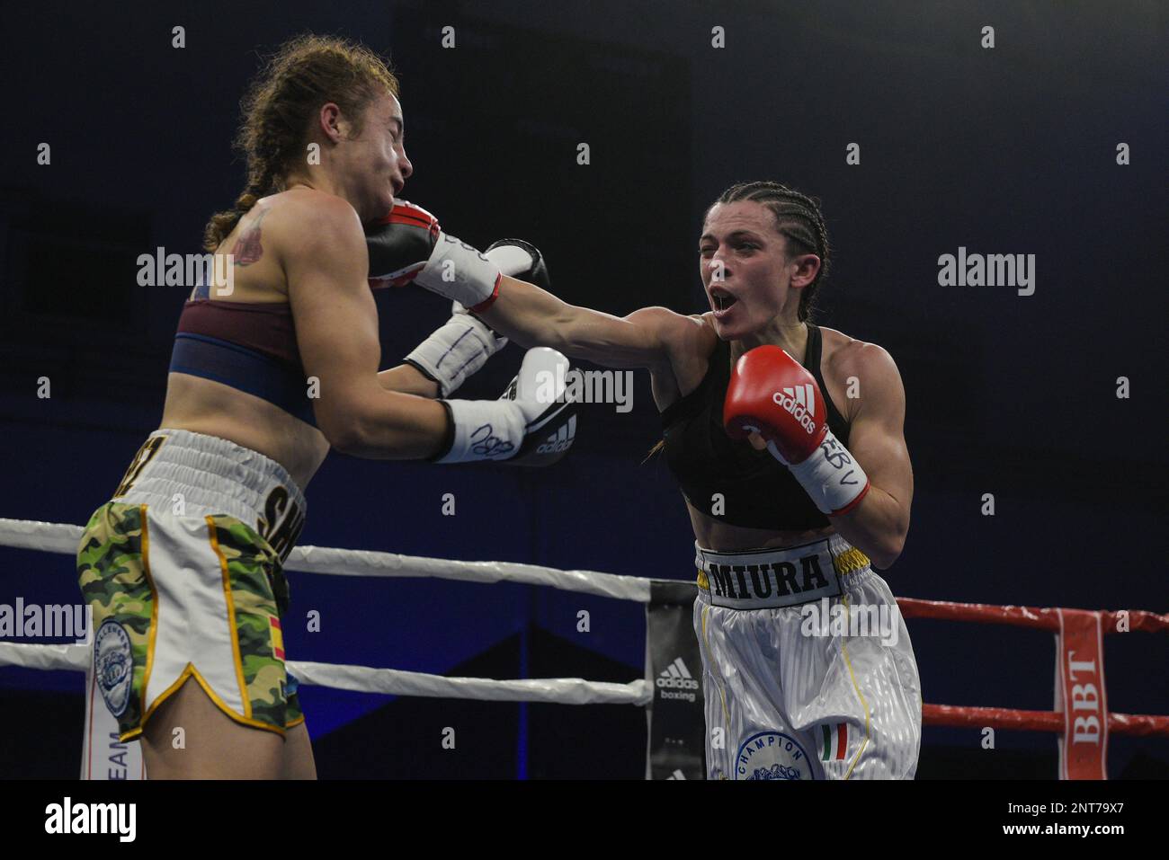 Annalisa Brozzi (ITA) and Sheila Martinez (ESP) during the boxing match ...
