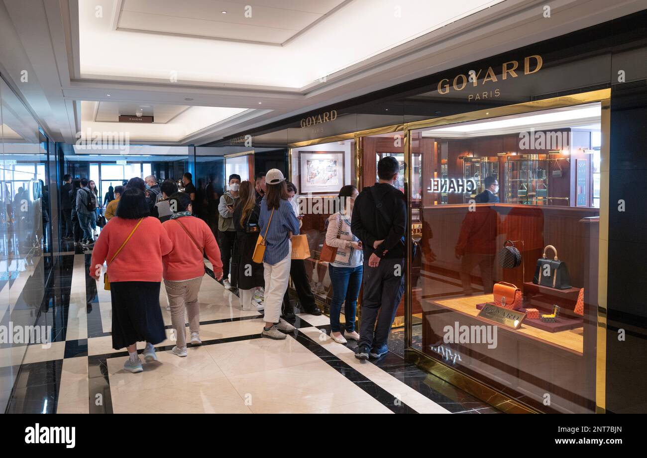 Hong Kong Kowloon and Hong Kong island. Peninsula Hotel shopping ...