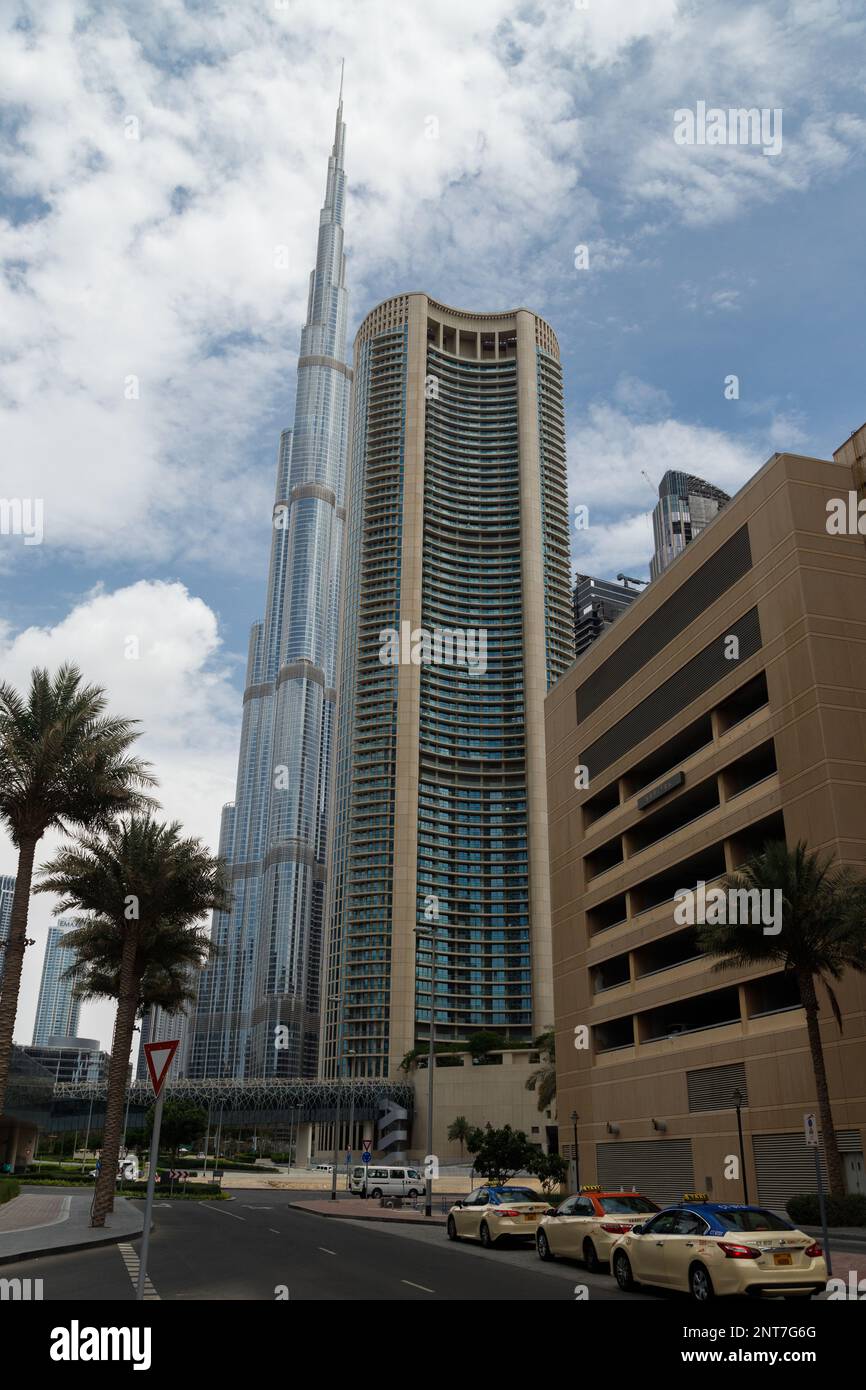 Burj Khalifa, Dubai, view of the tower Stock Photo - Alamy