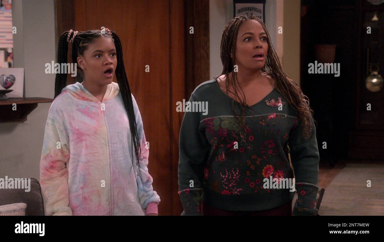 THE UPSHAWS, from left: Khali Spraggins, Kim Fields, 'The Unforgiven ...