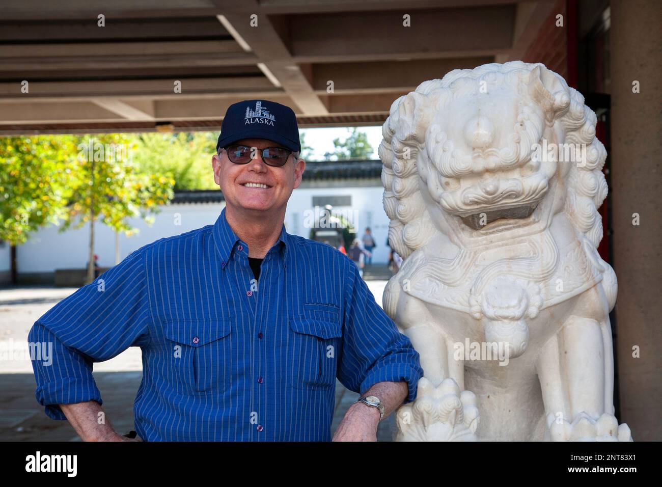 2012 male lion hi-res stock photography and images - Alamy