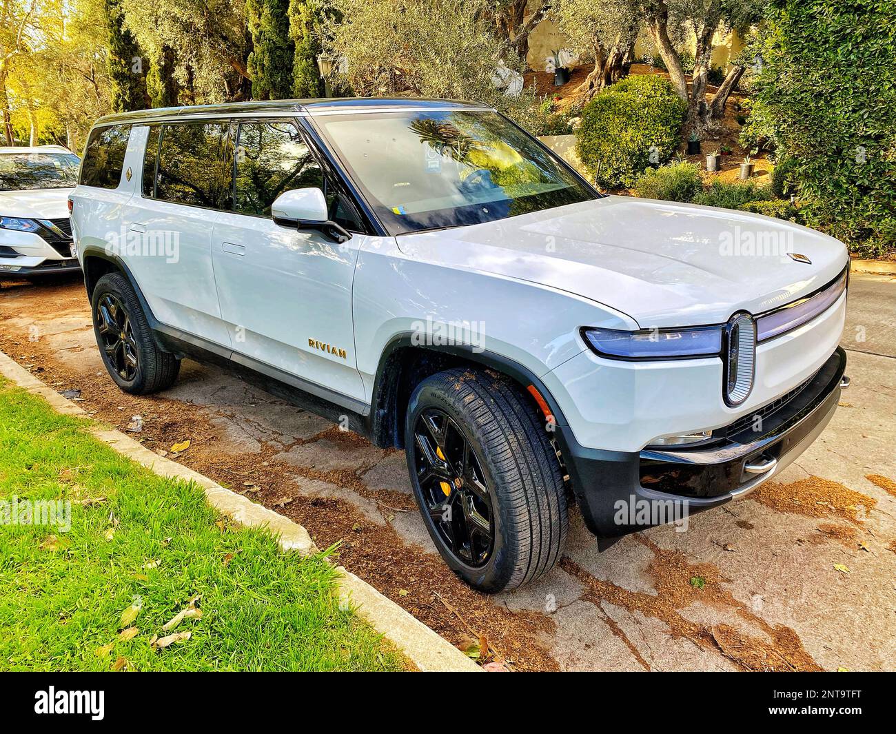 Rivian R1S, electric SUV Stock Photo - Alamy
