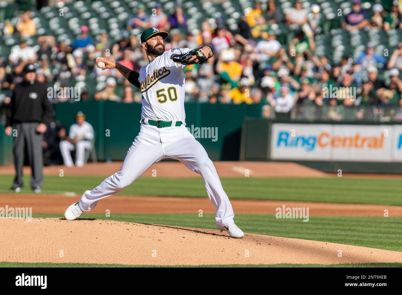 OAKLAND, CA - JULY 03: Oakland Athletics Starting pitcher Mike Fiers ...