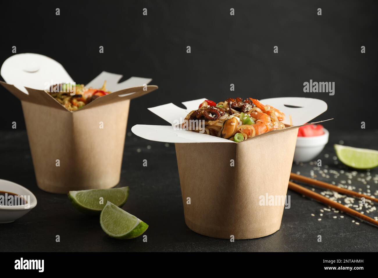 Wok boxes hi-res stock photography and images - Alamy