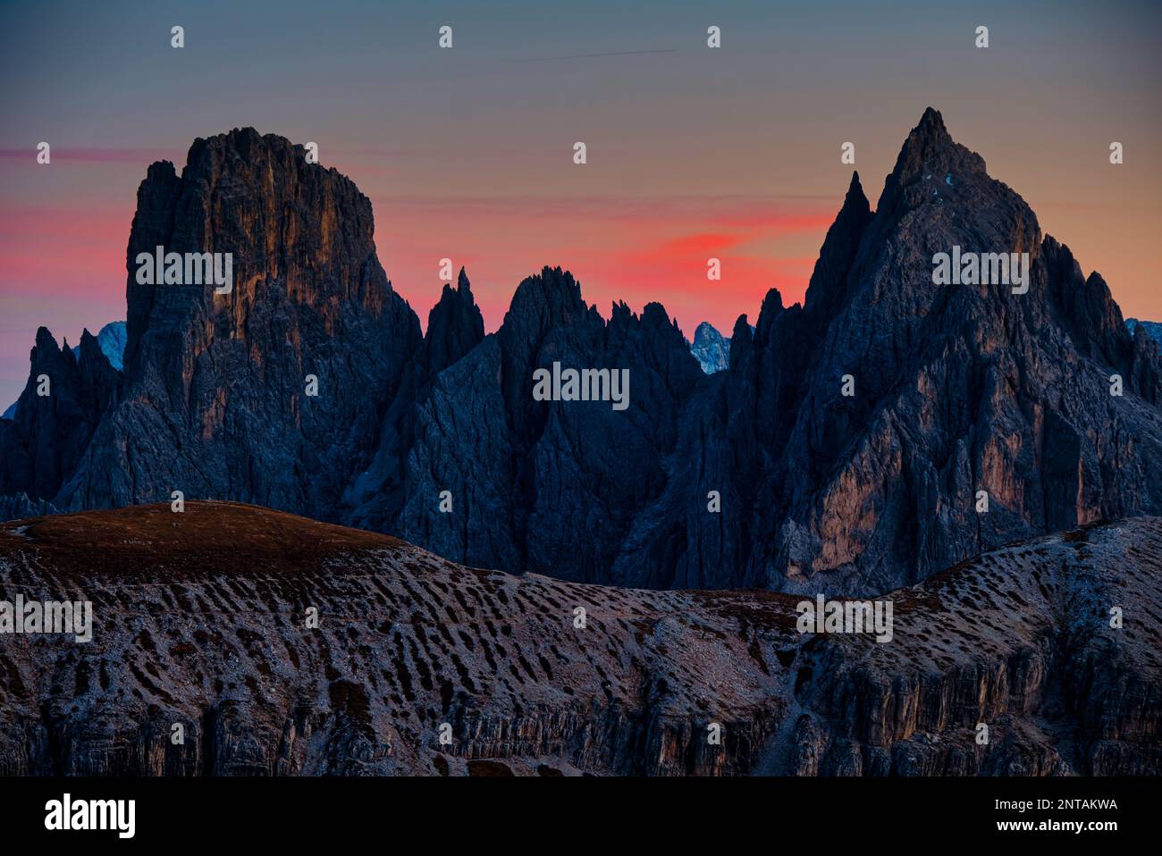 Hiking Tre Cime di Lavaredo floods you with an ocean of mountain ...