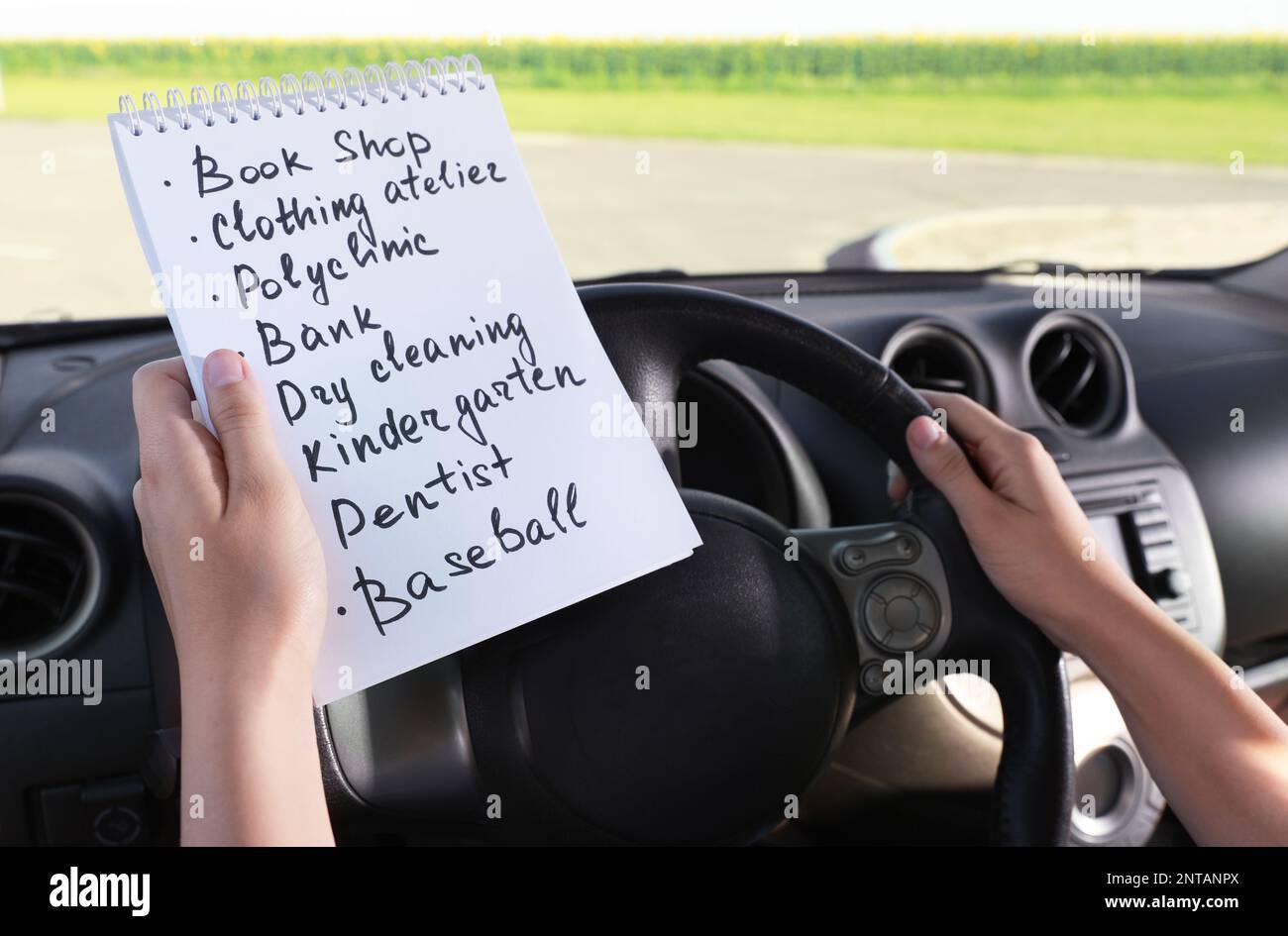 Mom busy errands hi-res stock photography and images - Alamy