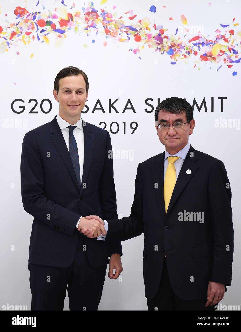 White House senior advisor Jared Kushner, left, and Japan's Foreign ...