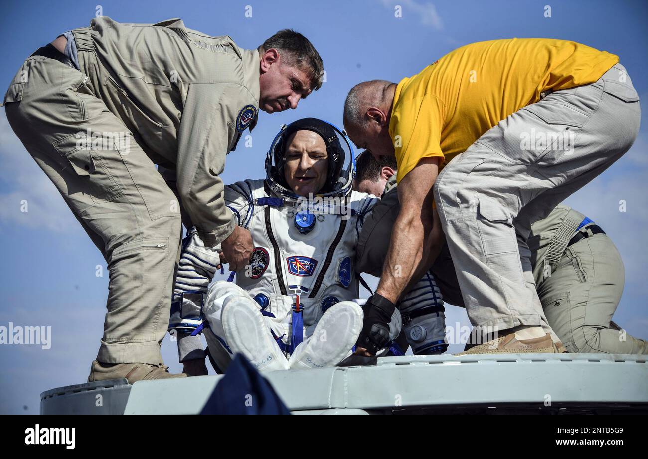 Russian space agency rescue team help CSA astronaut David Saint Jacques ...