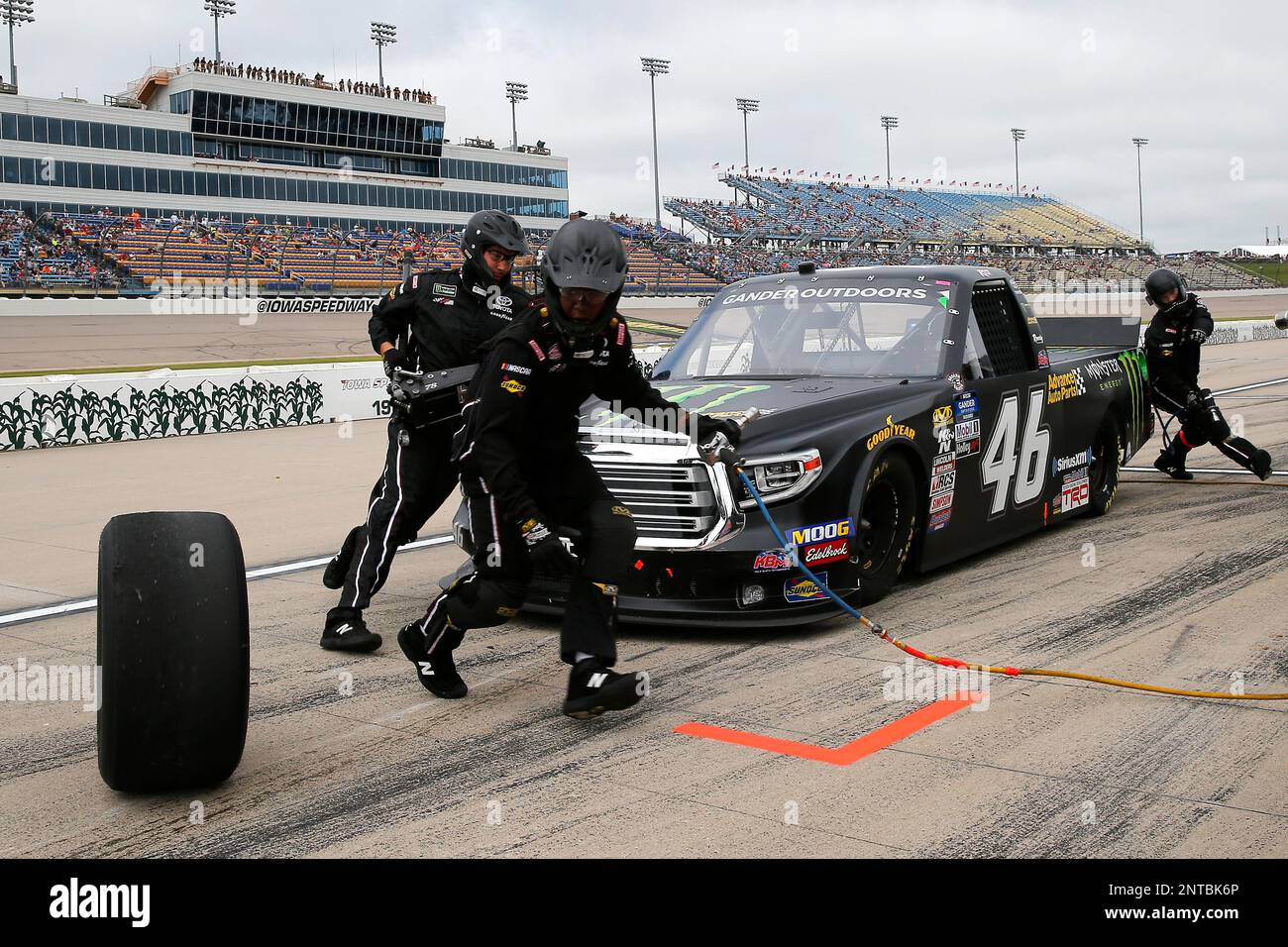 #46: Riley Herbst, Kyle Busch Motorsports, Toyota Tundra Monster Energy ...