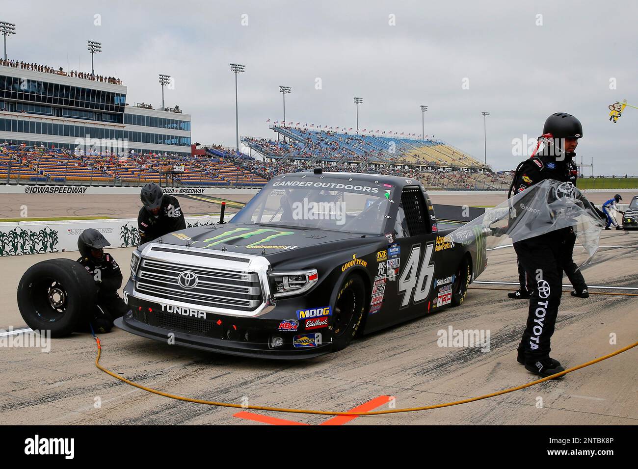 #46: Riley Herbst, Kyle Busch Motorsports, Toyota Tundra Monster Energy ...
