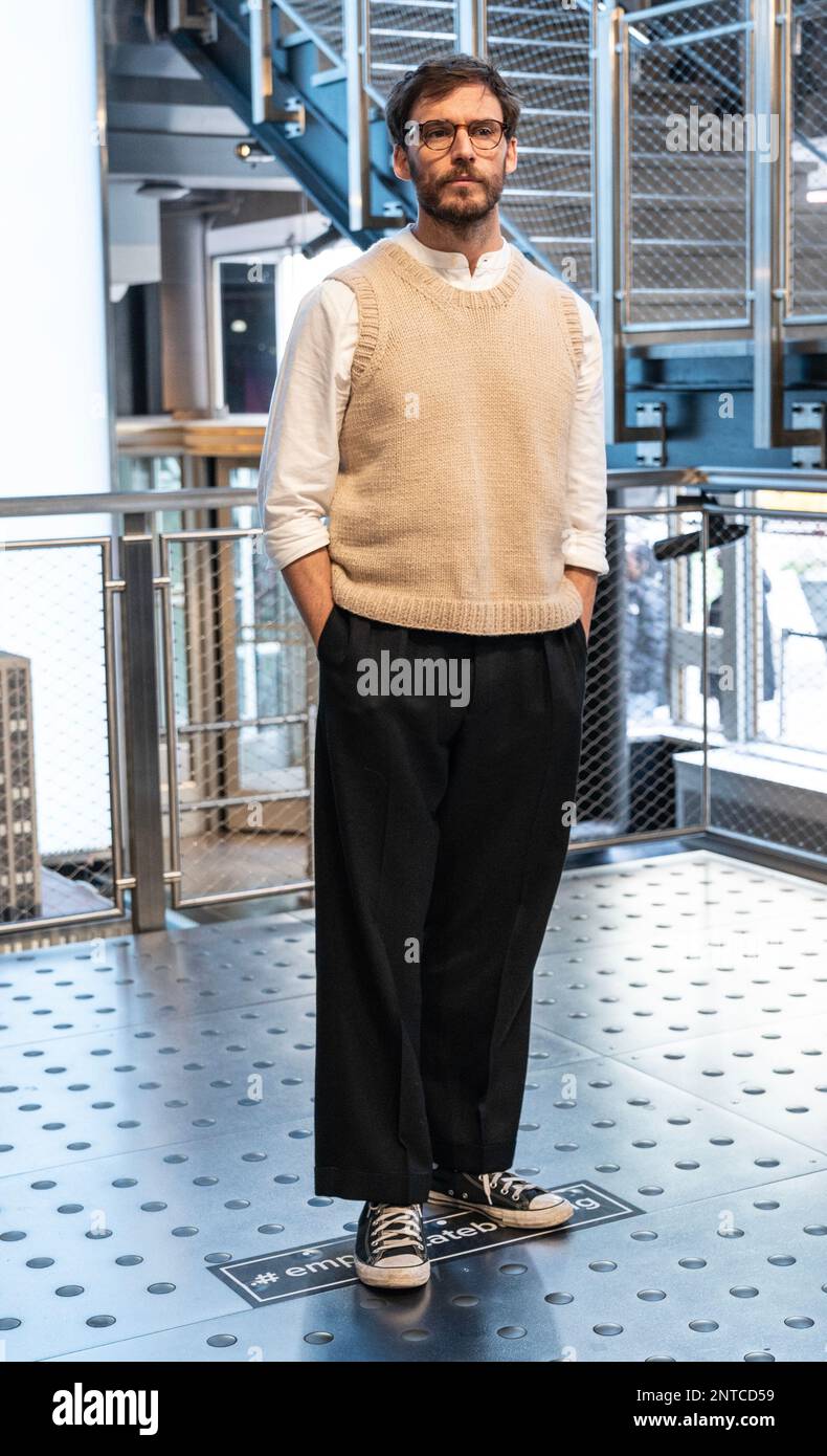 Sam Claflin attends as the cast of Daisy Jones & The Six visits The ...