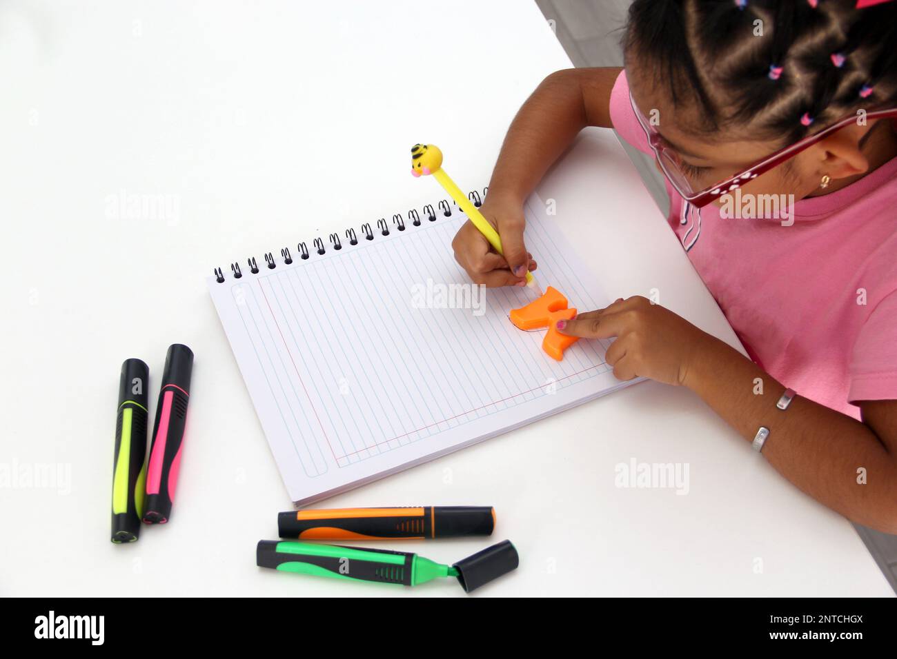 4-year-old brunette Latina girl with dysgraphia, writing ability ...