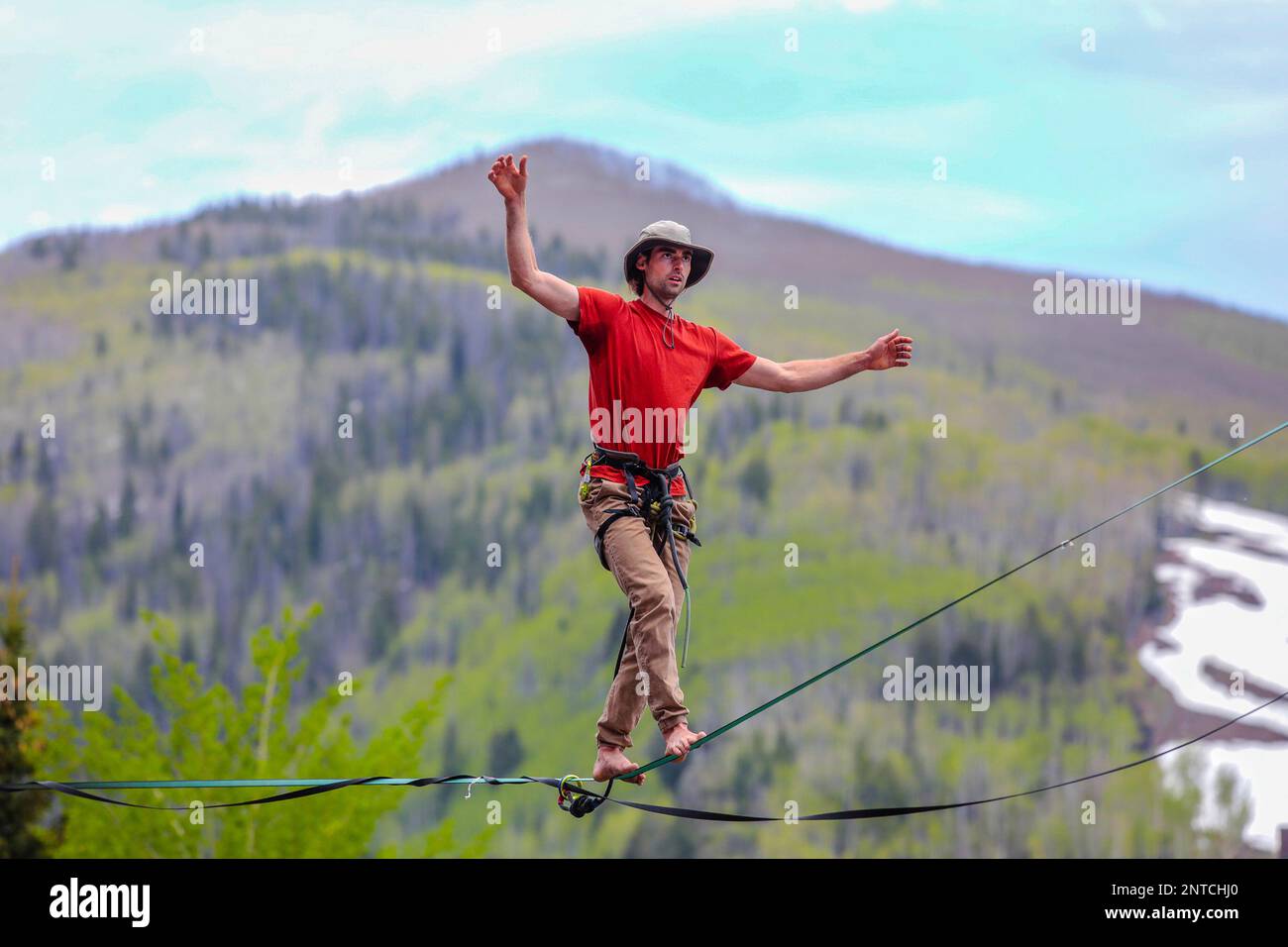 Logan O'brien Lyons, Colo., competes in the Highline Speed Walk ...
