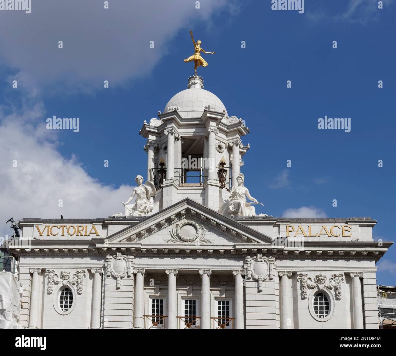 Victoria palace theater hi-res stock photography and images - Alamy