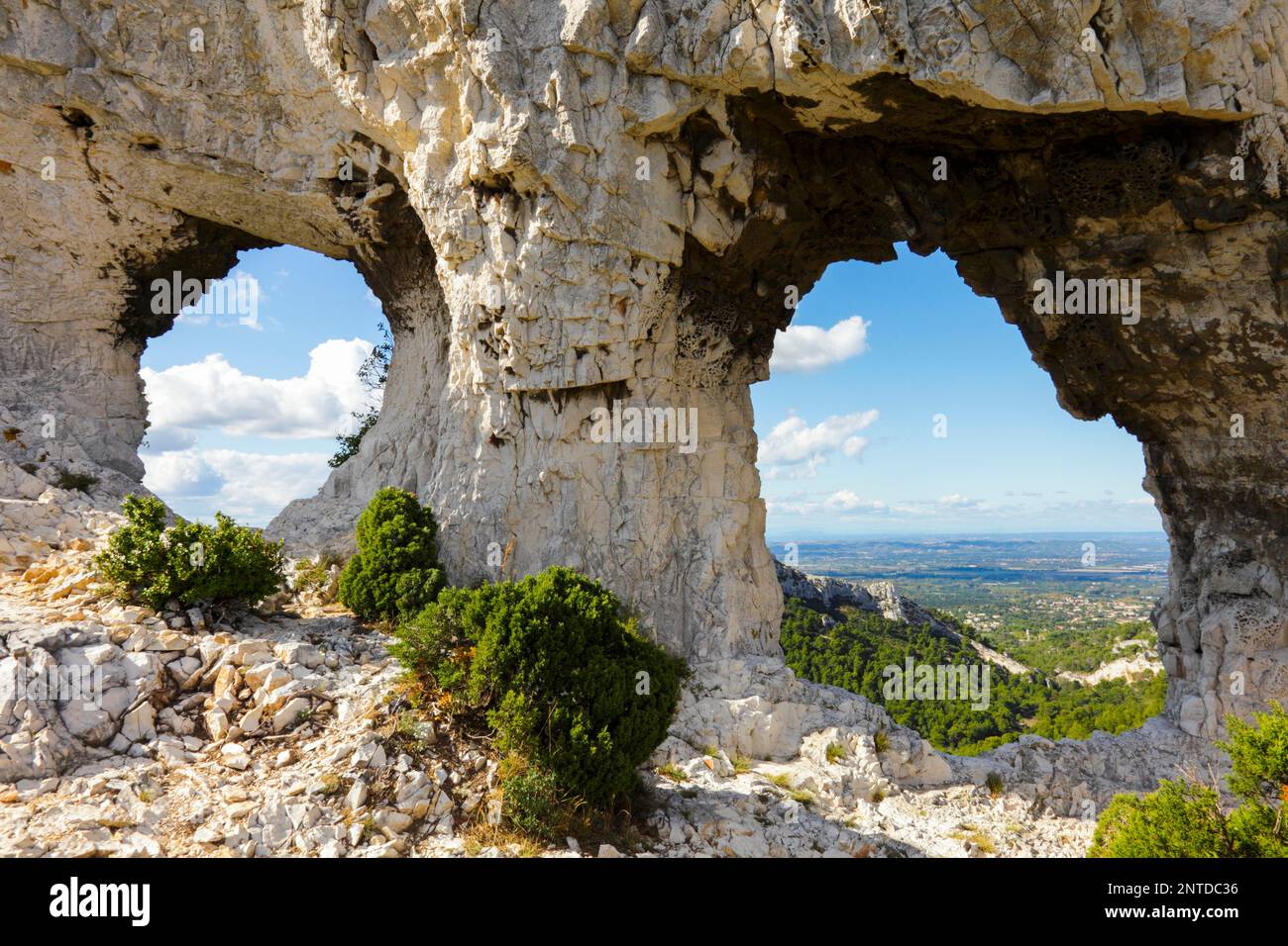 Alpilles mountain peak hi-res stock photography and images - Alamy