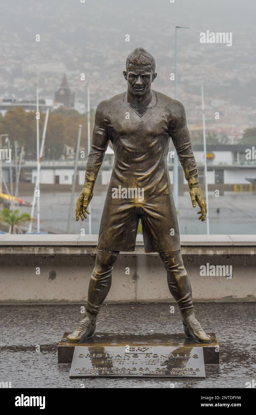 Statue, CR7 Museum, Av. Sa Carneiro, Funchal, Madeira, Portugal Stock ...