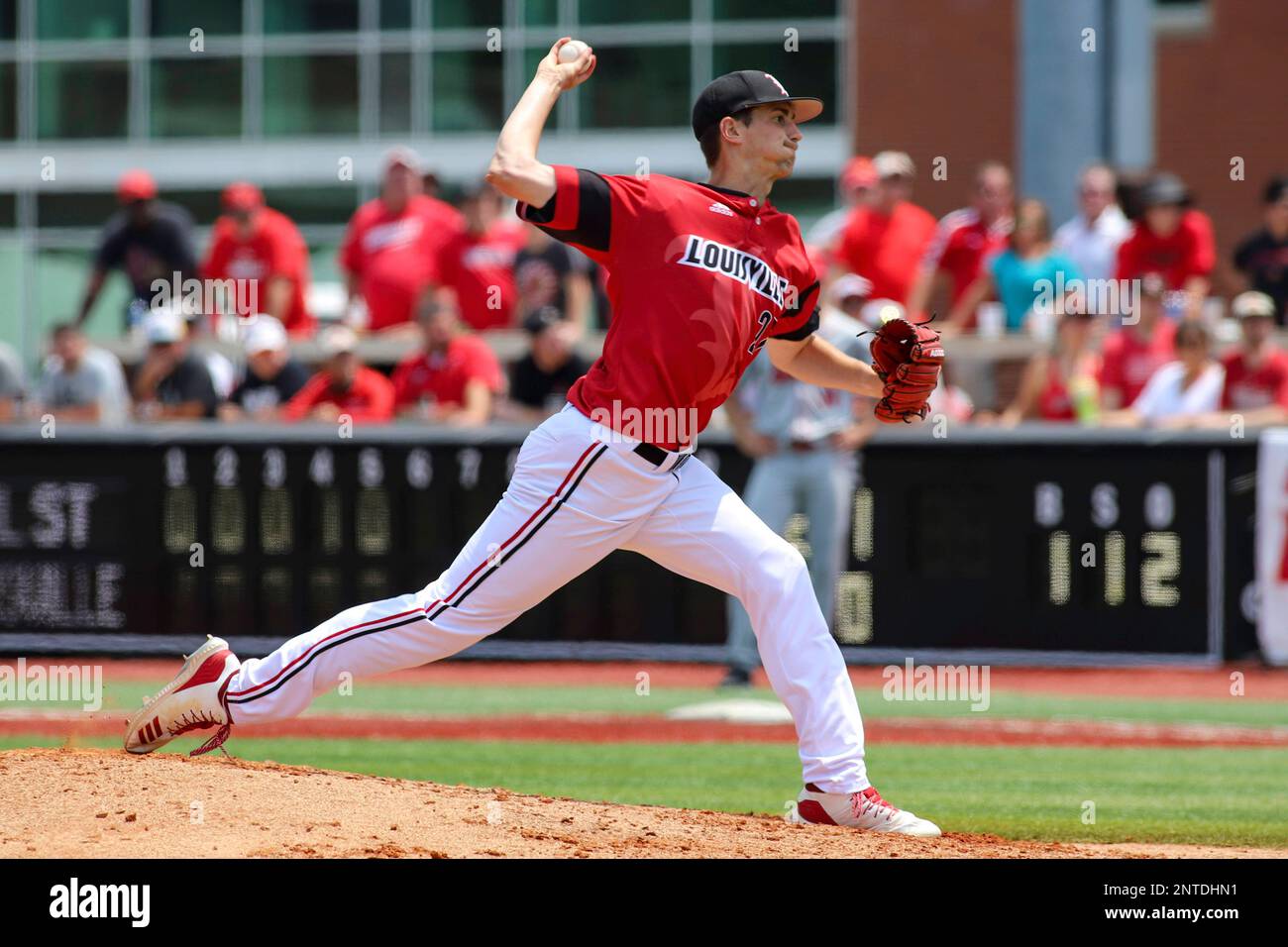 June 3, 2019: Louisville's Bryan Hoeing pitches during an NCAA Baseball ...