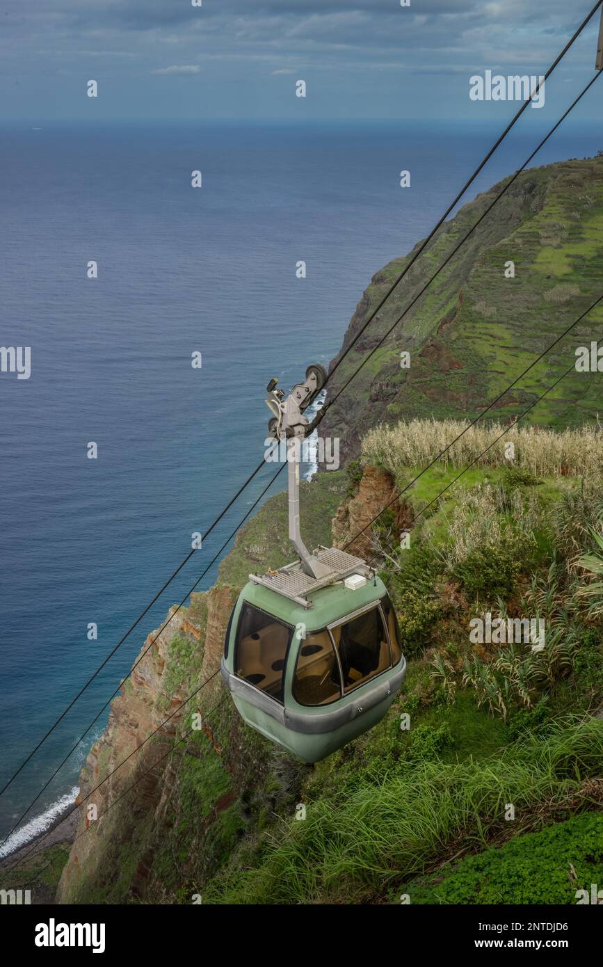 Funicular, Achadas da Cruz, Madeira, Portugal Stock Photo - Alamy