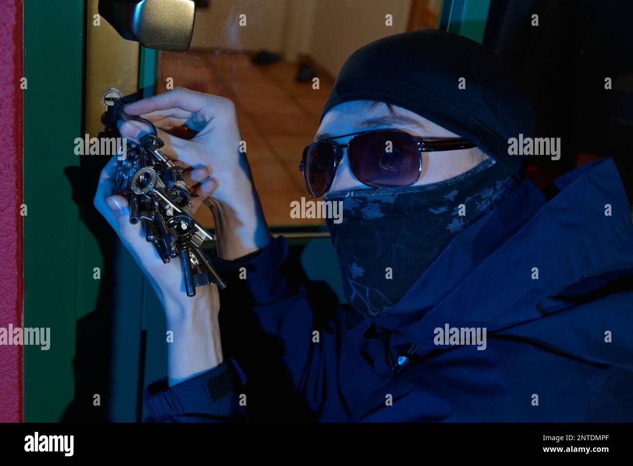 Burglar door hi-res stock photography and images - Alamy
