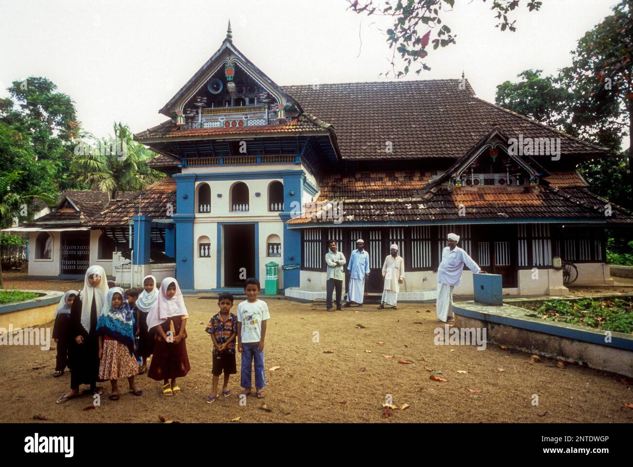 Thazhathangady Juma Masjid or mosque in Thazhathangady, Kottayam ...