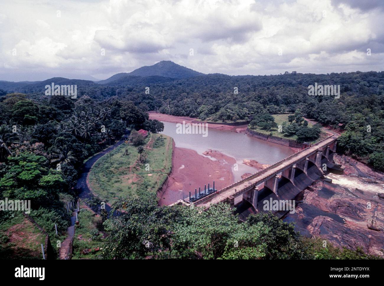 Look out Kallada dam at Urukunnu in between Tenmala Punalur, Kerala ...