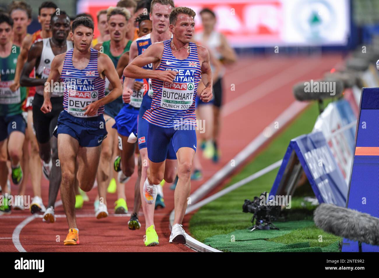 Andrew Butchart, Patrick Dever (Great Britain). 5000m. European ...
