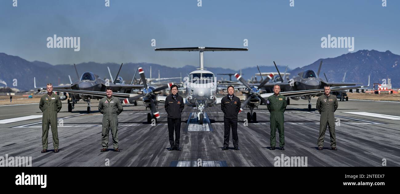 Leadership of Marine Corps Air Station Iwakuni, and Fleet Air Wing (FAW ...