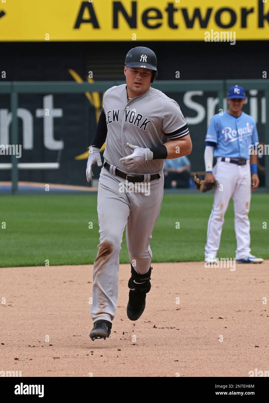 KANSAS CITY, MO - MAY 25: New York Yankees first baseman Luke Voit (45 ...