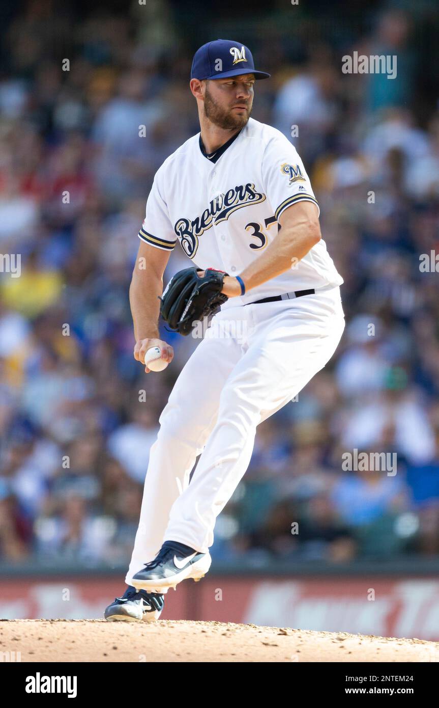 May 25, 2019: Milwaukee Brewers relief pitcher Adrian Houser #37 ...