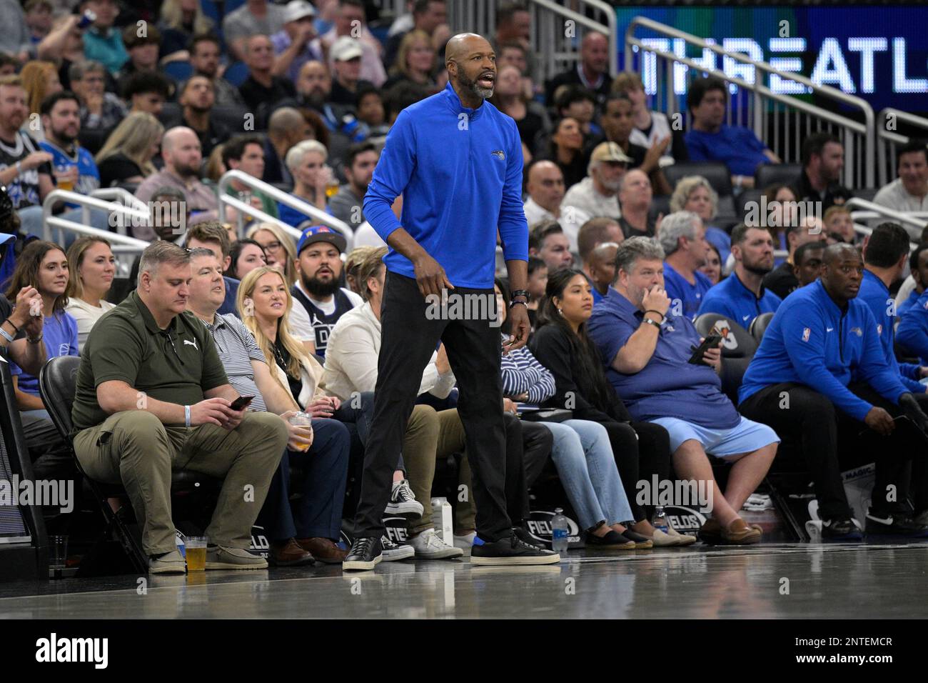 Orlando Magic head coach Jamahl Mosley, center, calls out instructions ...