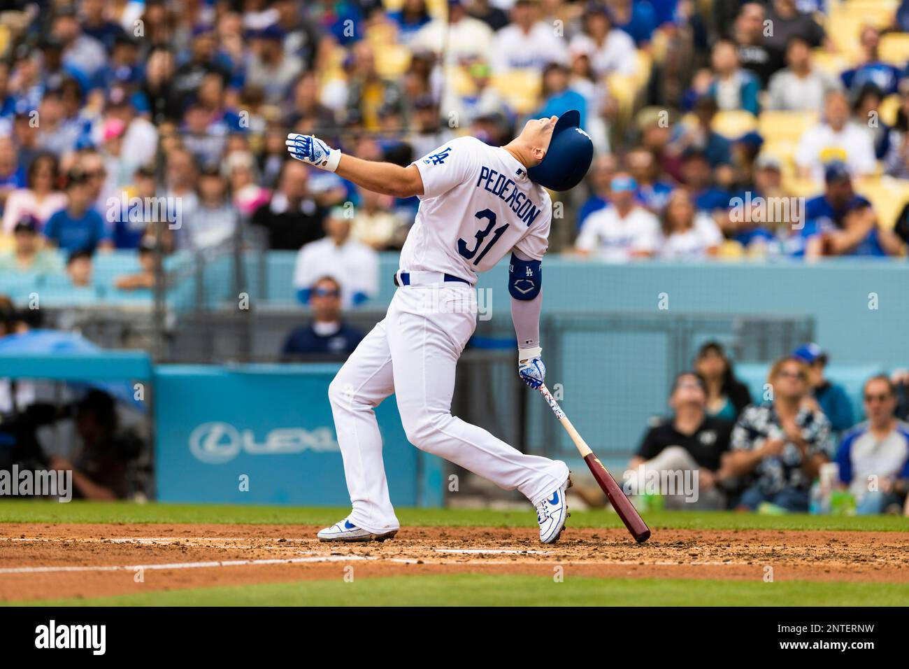 LOS ANGELES, CA - APRIL 28: Los Angeles Dodgers left fielder Joc ...