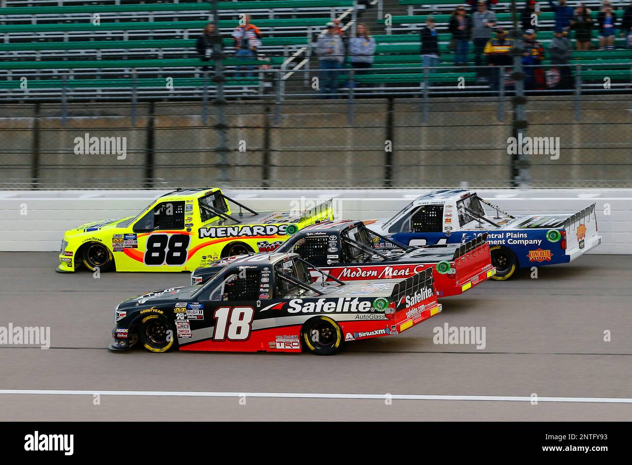 #88: Matt Crafton, ThorSport Racing, Ford F-150 Ideal Door/Menards, #18 ...