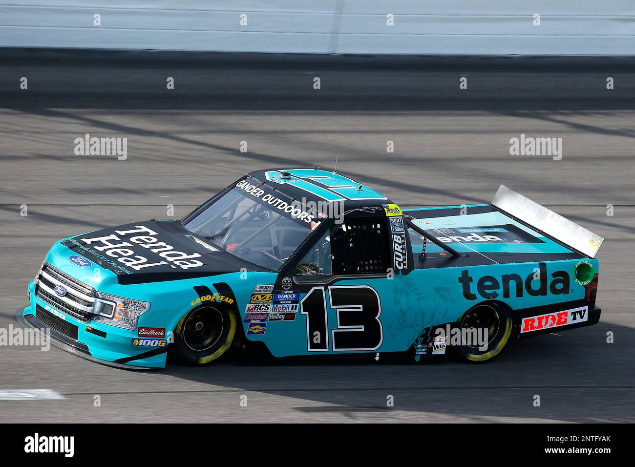 #13: Johnny Sauter, ThorSport Racing, Ford F-150 Tenda Heal during ...