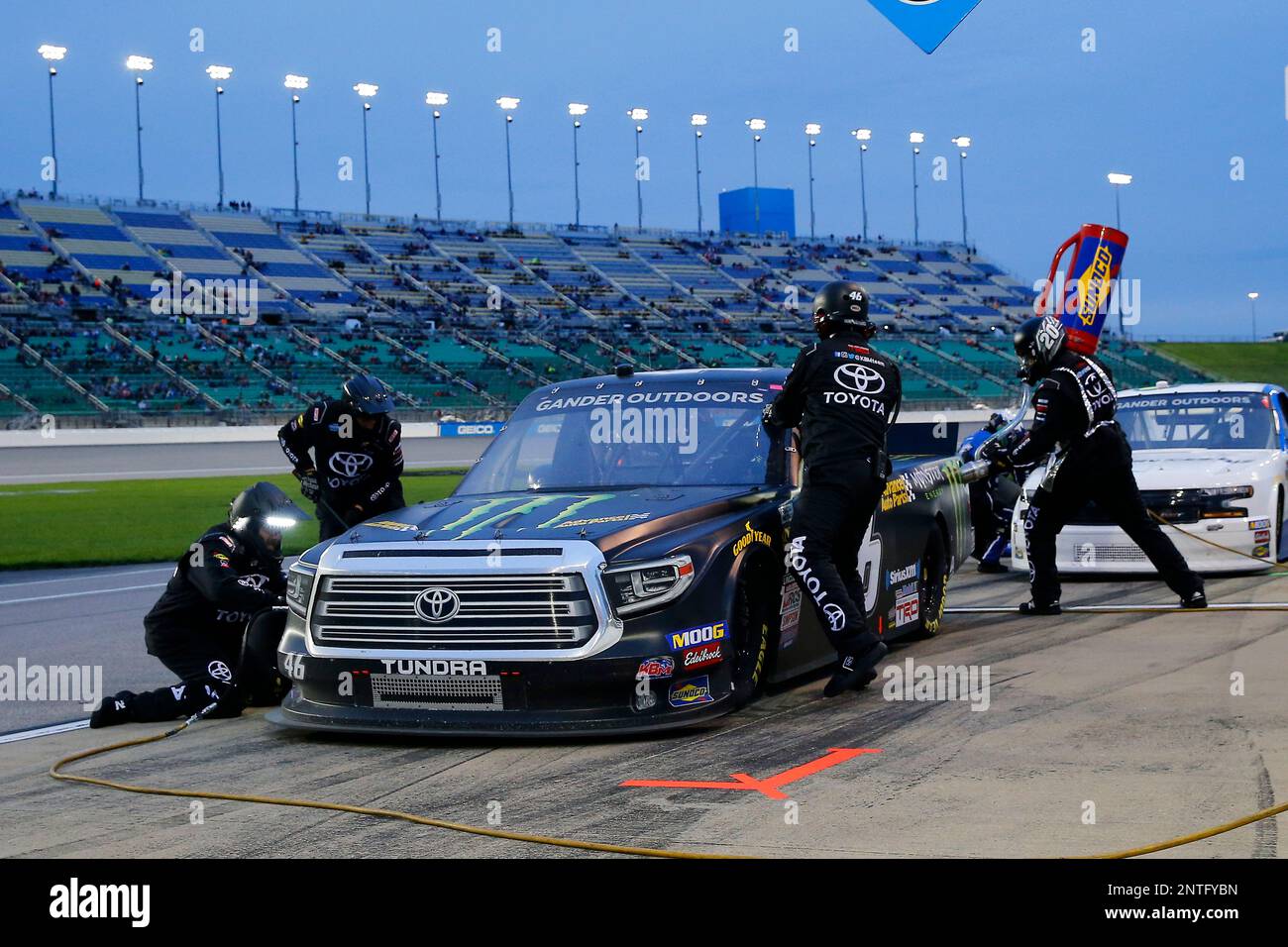 #46: Riley Herbst, Kyle Busch Motorsports, Toyota Tundra Monster Energy ...