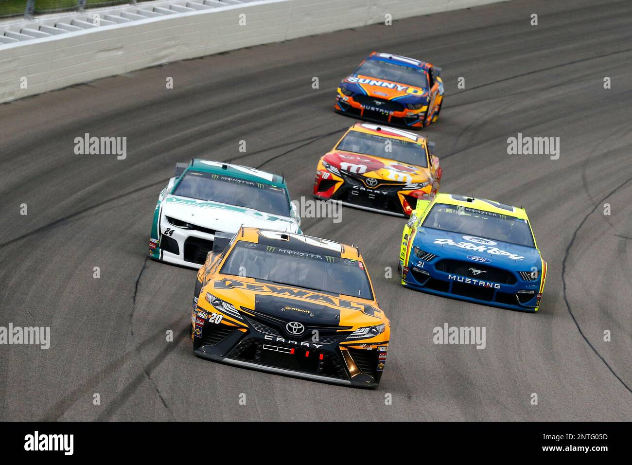 #20: Erik Jones, Joe Gibbs Racing, Toyota Camry DeWalt, #21: Paul ...