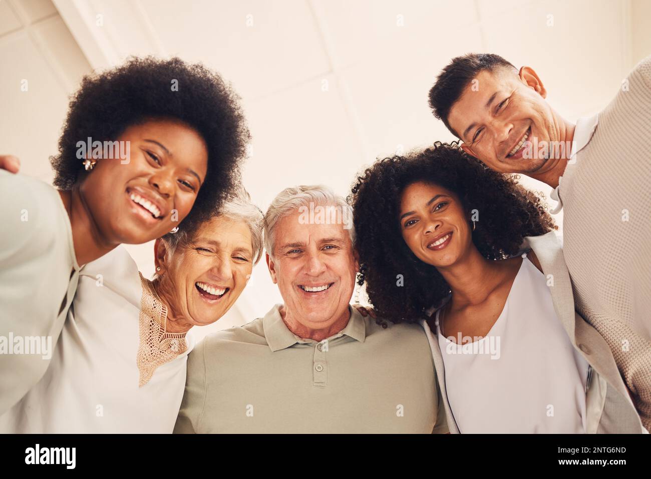 Workforce group hi-res stock photography and images - Alamy