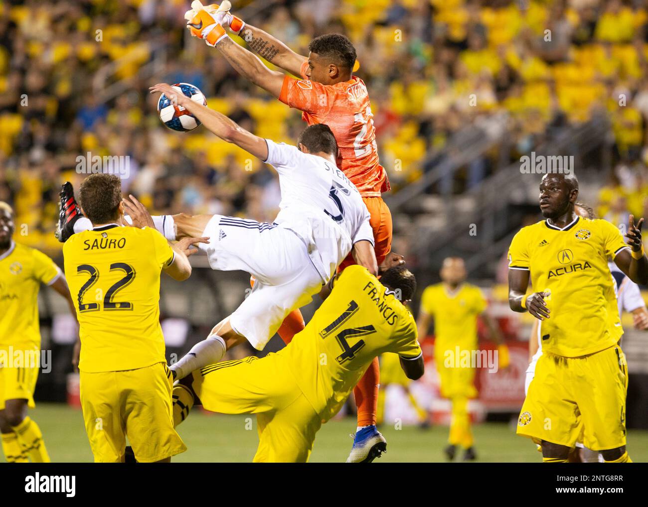 COLUMBUS, OH - MAY 08: Los Angeles Galaxy defender Daniel Steres (5 ...