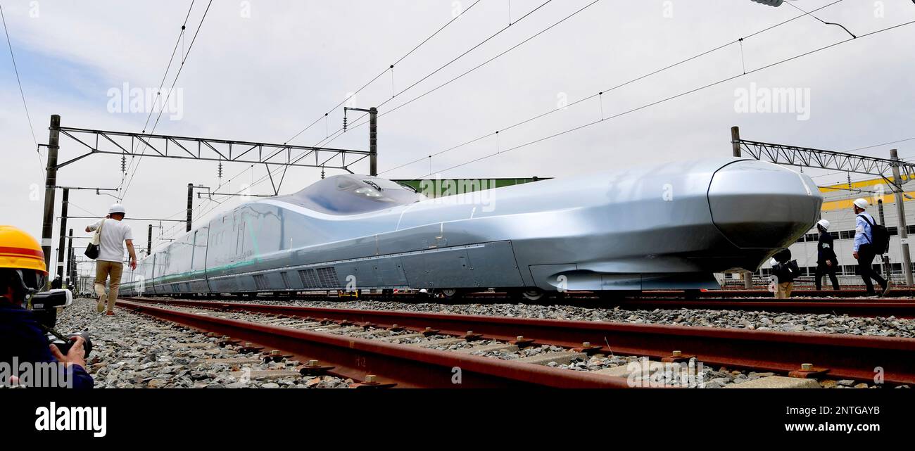 JR East Japan Railway Compnay unveils a new Shinkansen bullet train ...