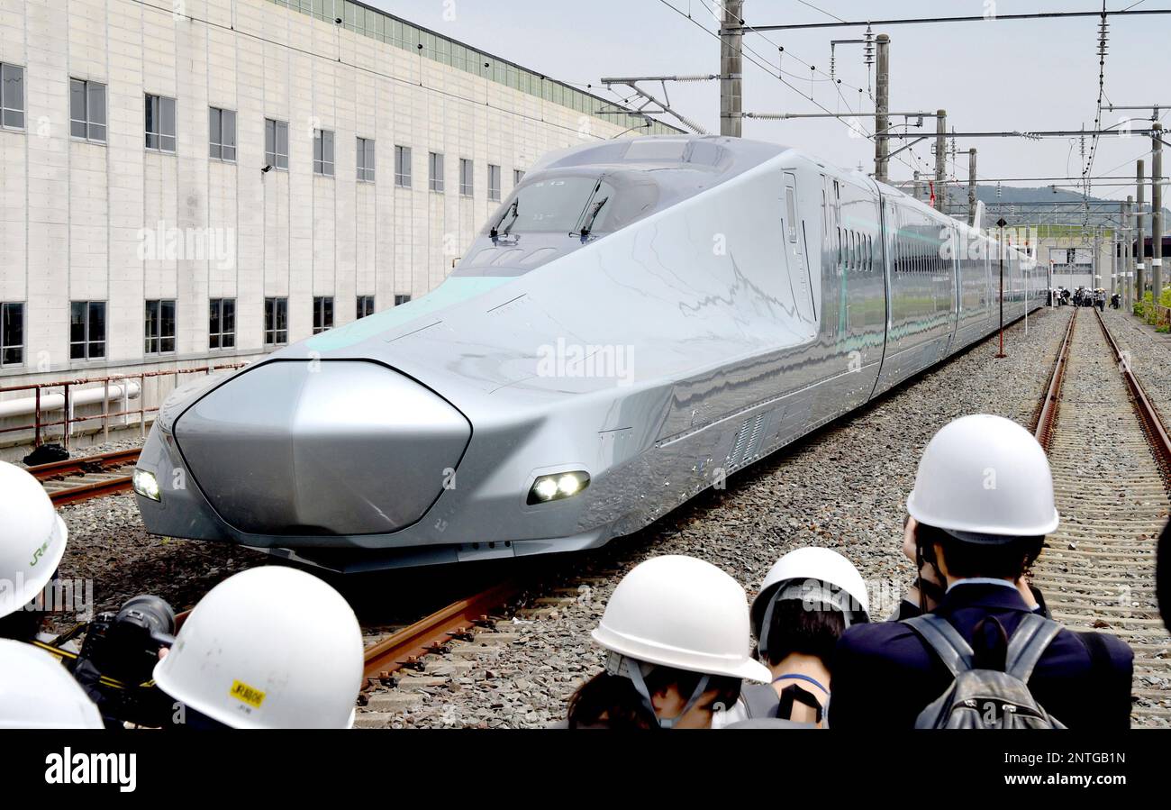 JR East Japan Railway Compnay unveils a new Shinkansen bullet train ...