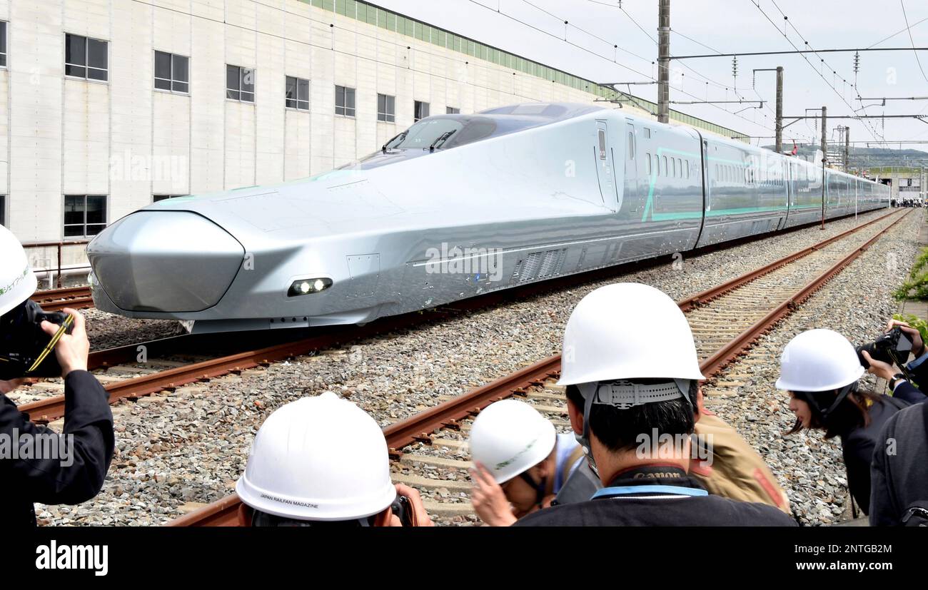 JR East Japan Railway Compnay unveils a new Shinkansen bullet train ...