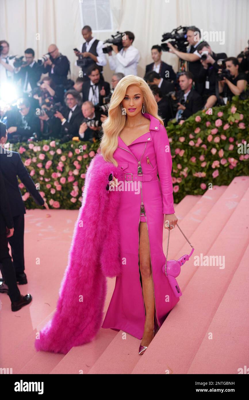 Photo by: zz/Elaine Wells/STAR MAX/IPx 2019 5/6/19 Kacey Musgraves at the 2019 Costume Institute ...