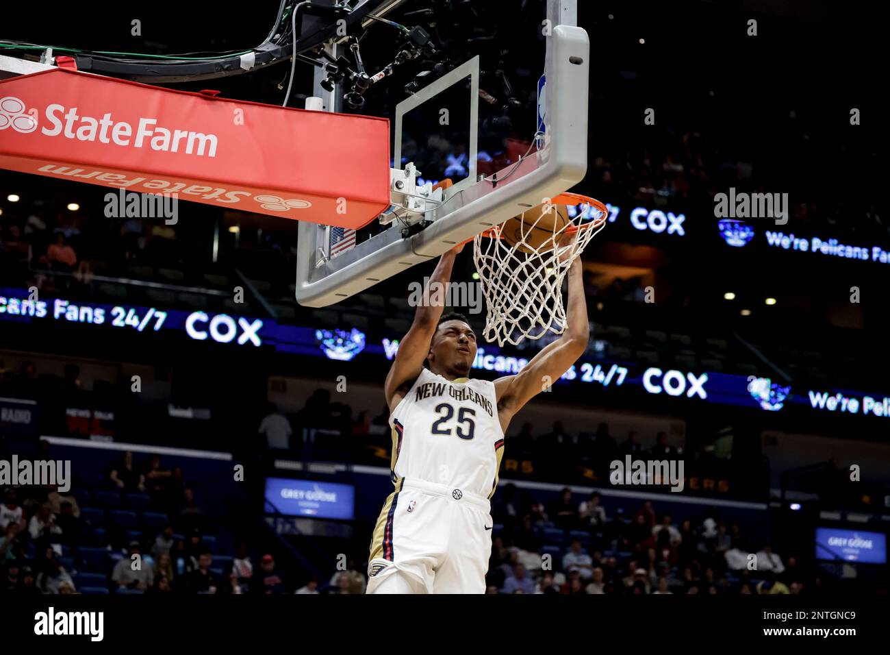 New Orleans Pelicans guard Trey Murphy III (25) dunks against the ...