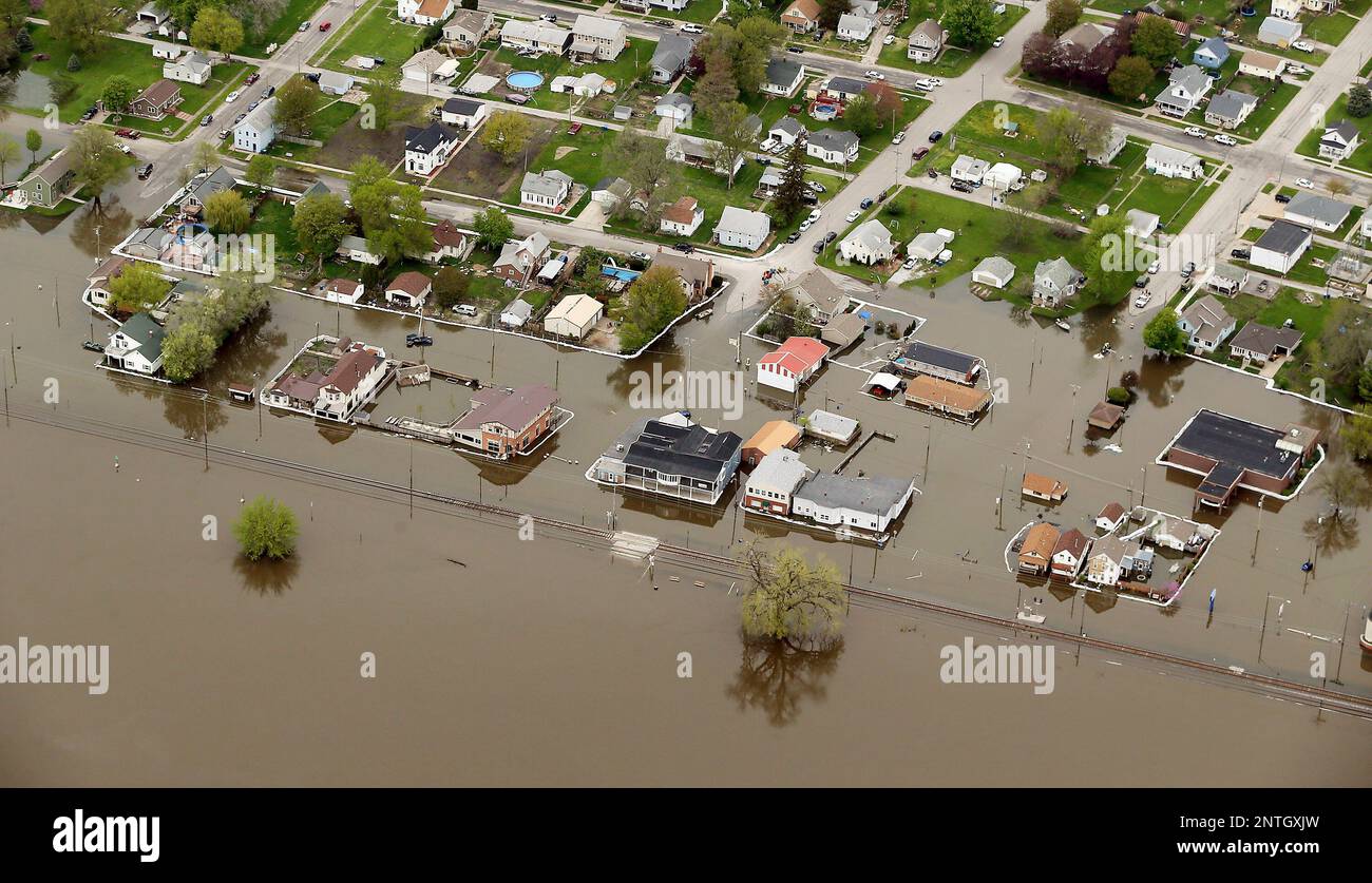 An aerial photo shows the Mississippi River flooding in Buffalo, Iowa ...