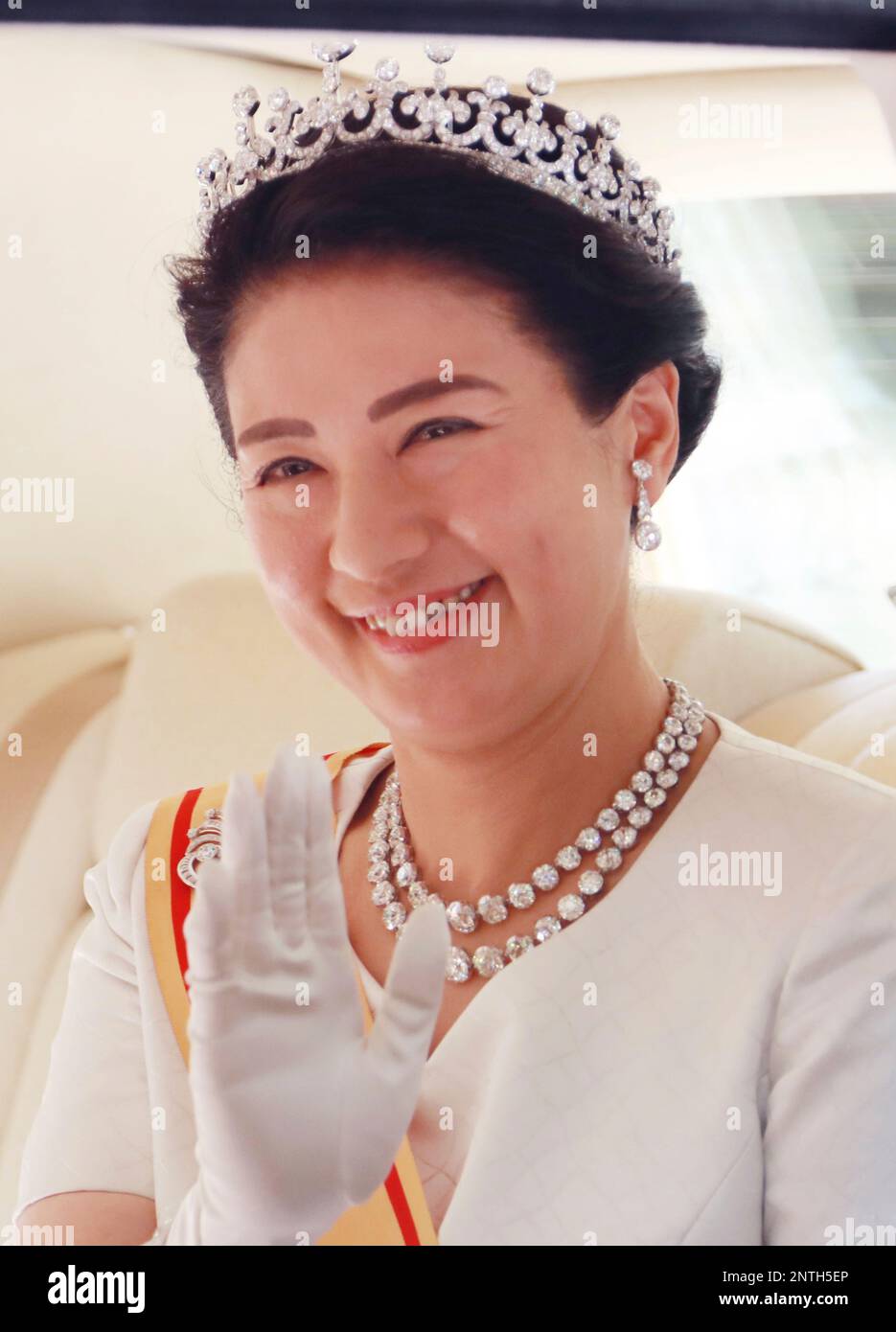 Japanese Empress Masako heads for Imperial Palace to attend a ceremony ...